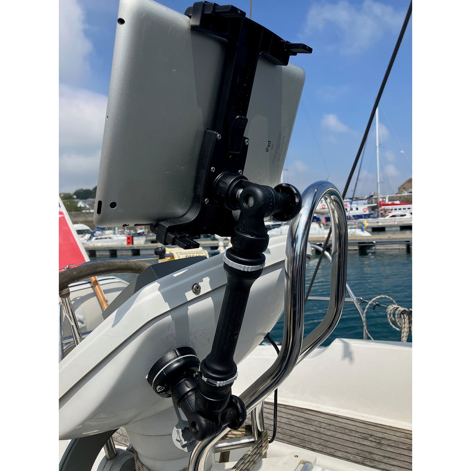 Railblaza ScreenGrabba R-Lock Tablet Holder Kit - Tablet / iPad — RIBstore